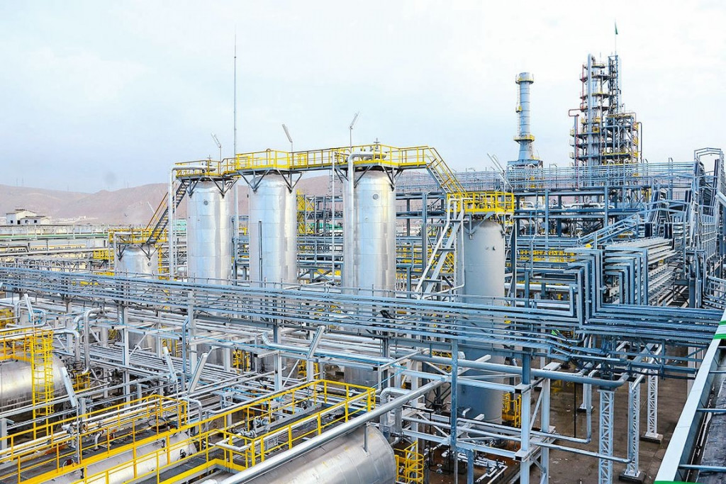 Turkmenbashy oil processing complex of the "Turkmennebit" state concern